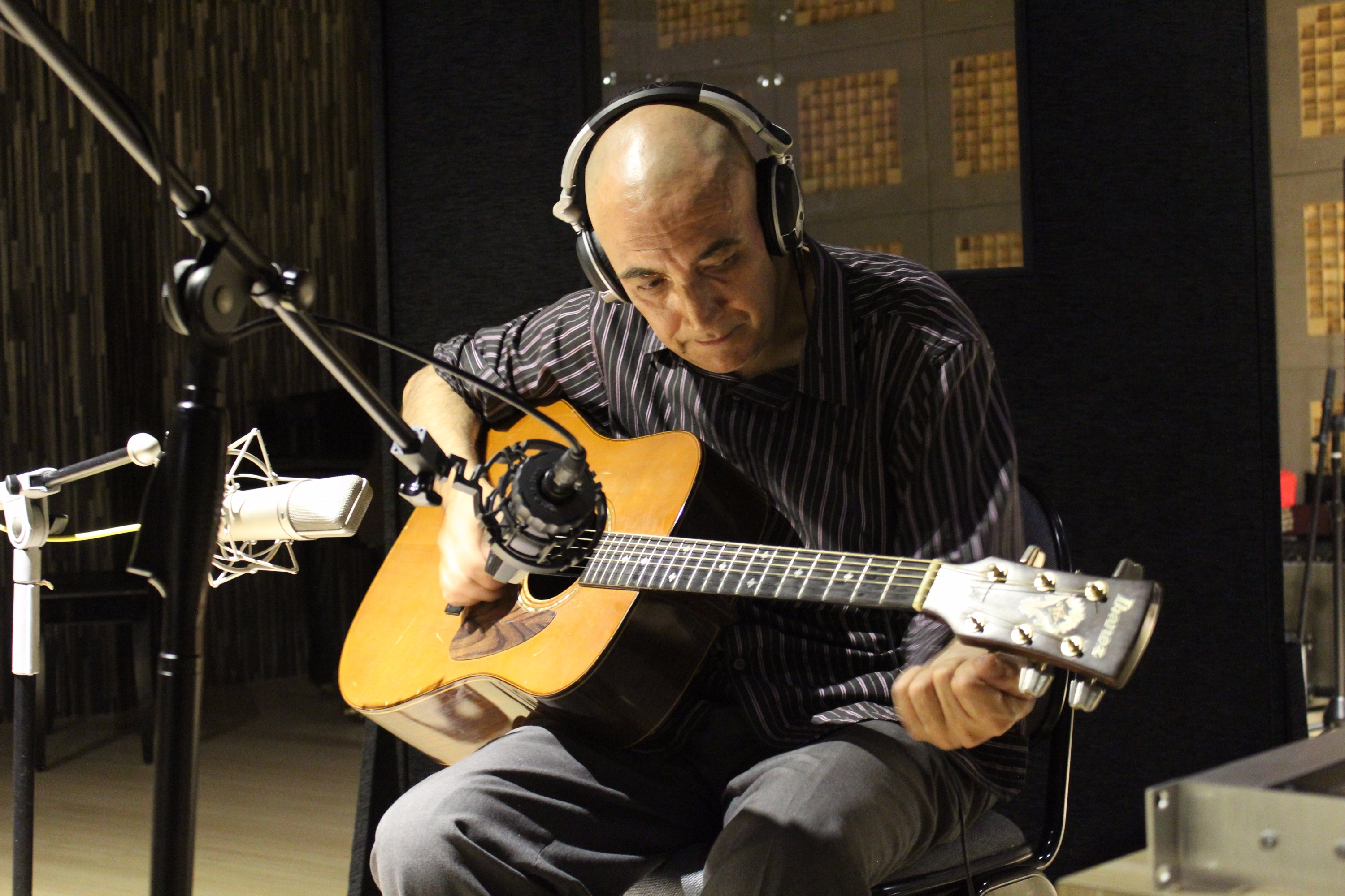 Alvarius B. (Alan Bishop) returns with new album “With a Beaker on the ...